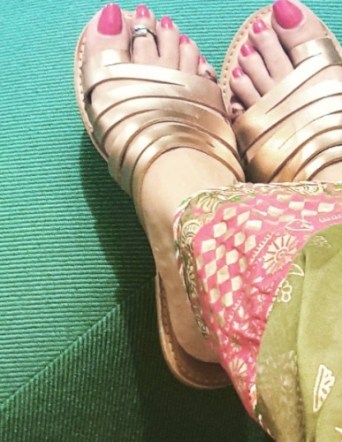 Samanansari's Beautiful Feet - Long Toenails - Social Media Feet