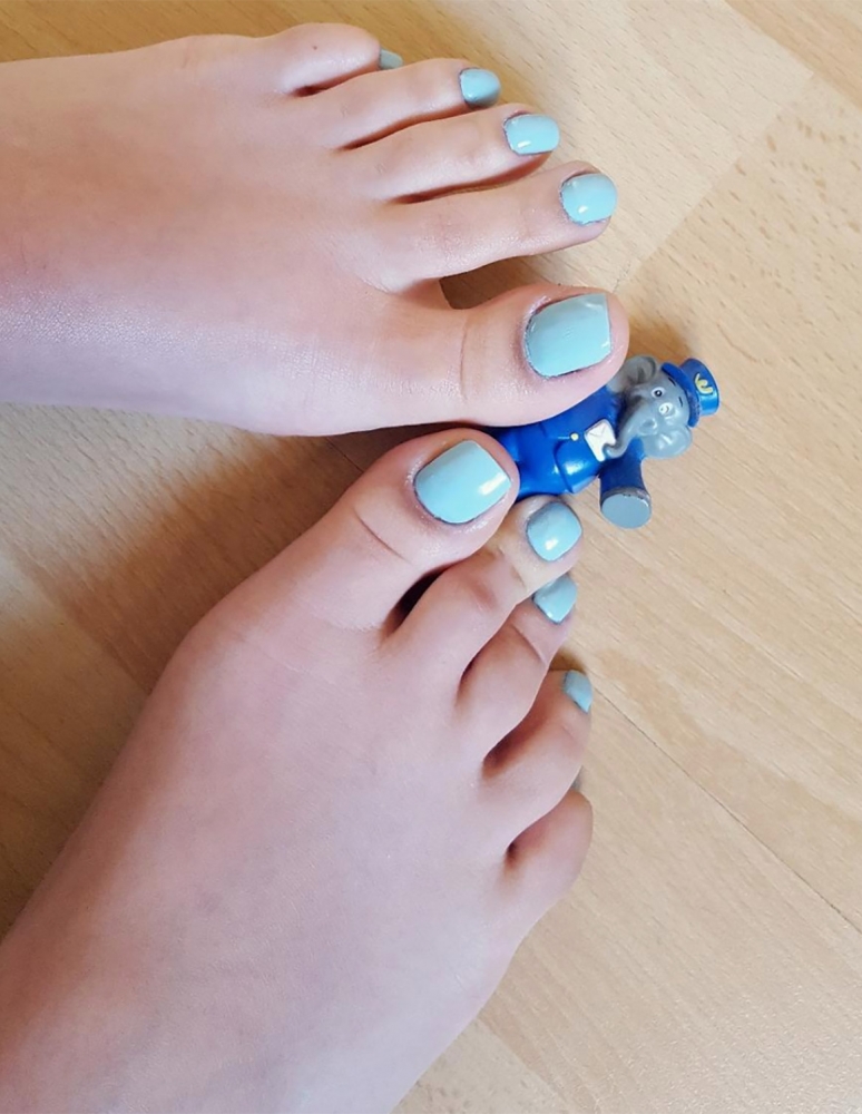 Gorgeous German Feet - Non Updated Feet - Social Media Feet