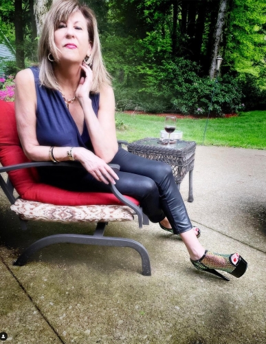 The Date Night Queen - Mature Foot Models - Social Media Feet