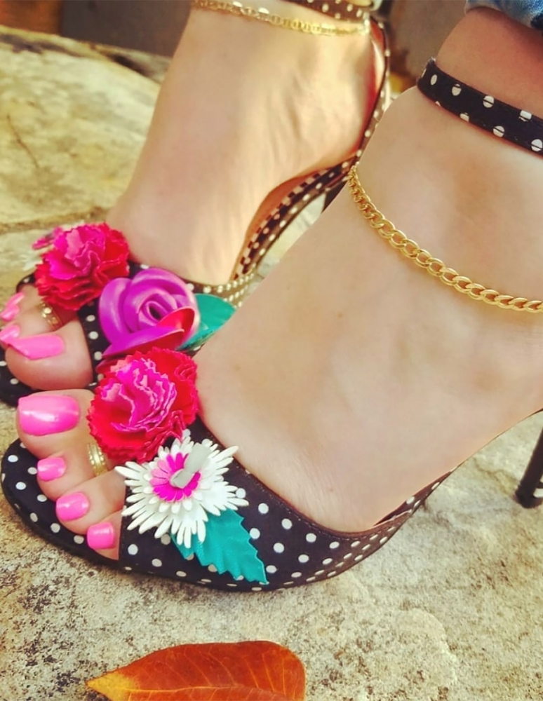 Toe Standards - 404 Feet - Social Media Feet